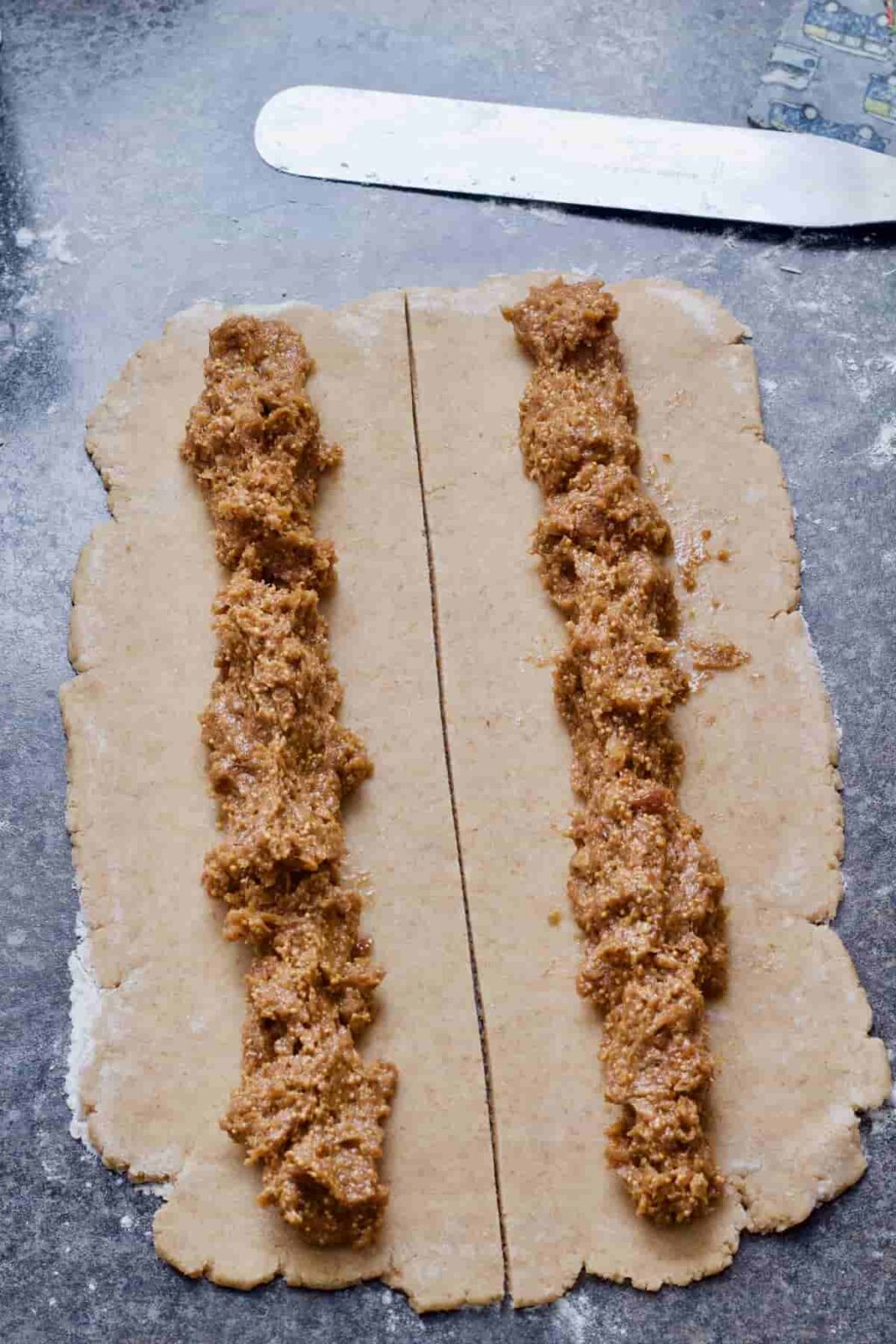 Homemade Fig Rolls (Vegan) - Jo's Kitchen Larder