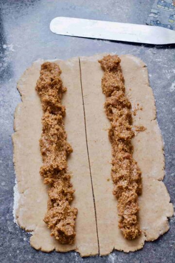 Homemade Fig Rolls (Vegan) - Jo's Kitchen Larder