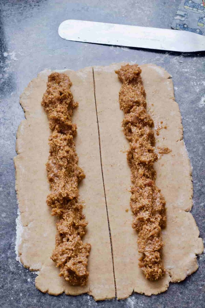 Homemade Fig Rolls (Vegan) - Jo's Kitchen Larder