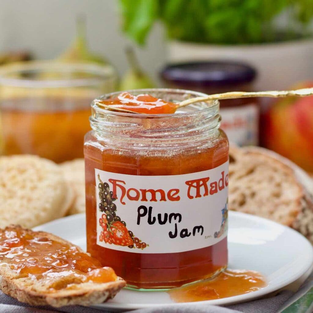 Easy Plum Jam Recipe (No Pectin) - Jo's Kitchen Larder